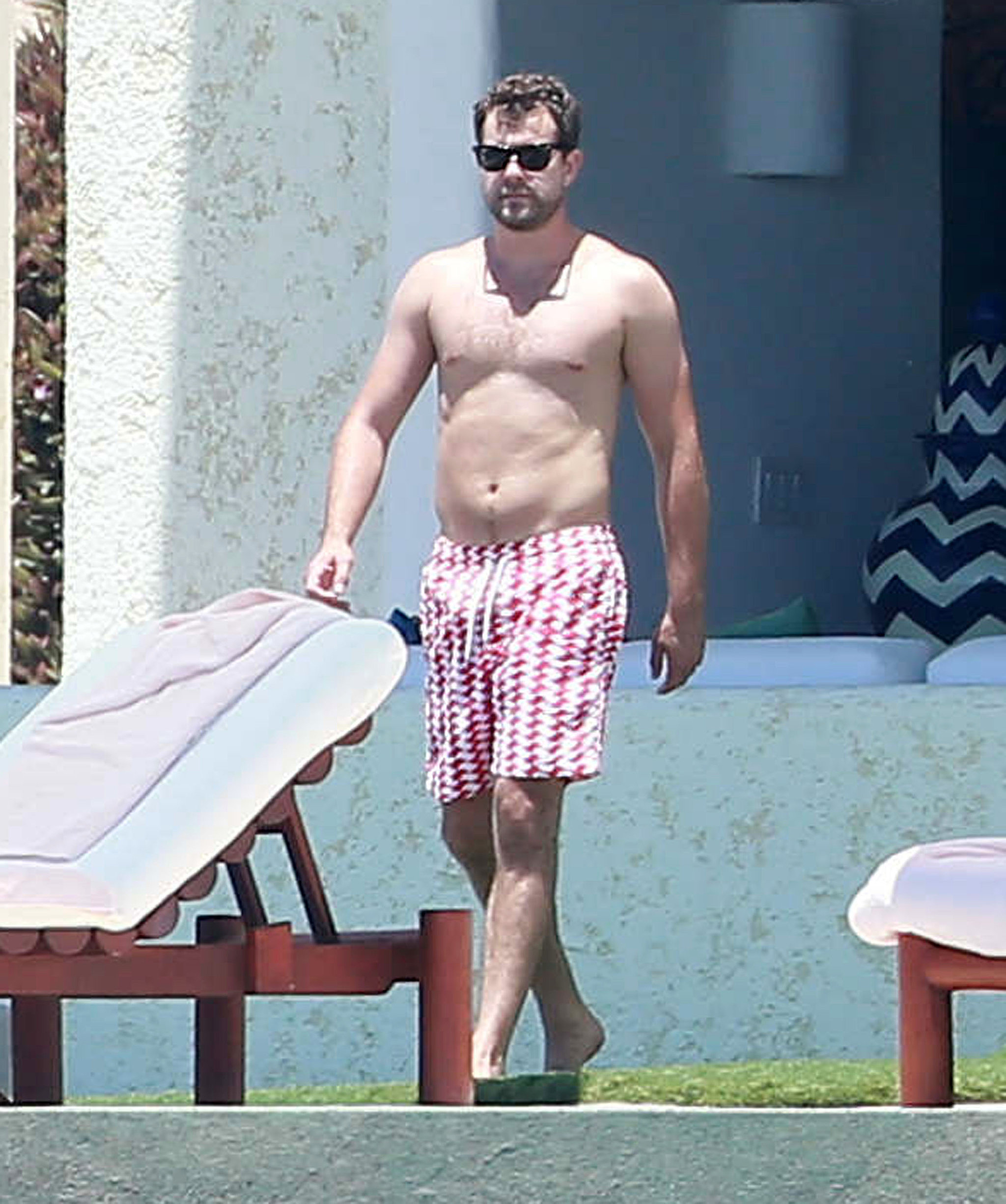 Joshua Jackson | The Sexiest Shirtless Moments of 2015! | POPSUGAR Celebrity