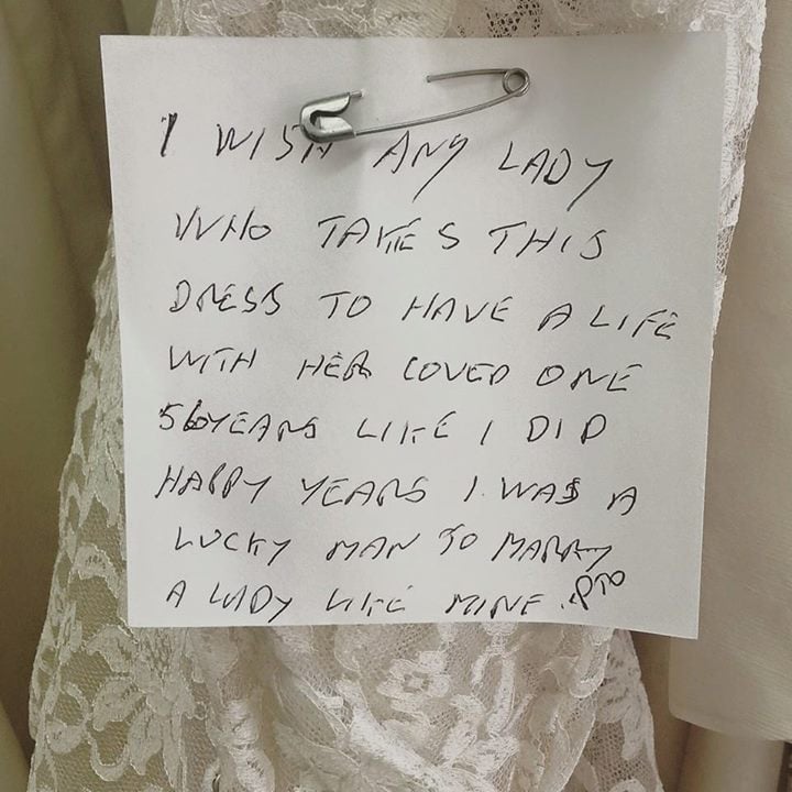 Handwritten Love Note on Wedding Dress | POPSUGAR Tech